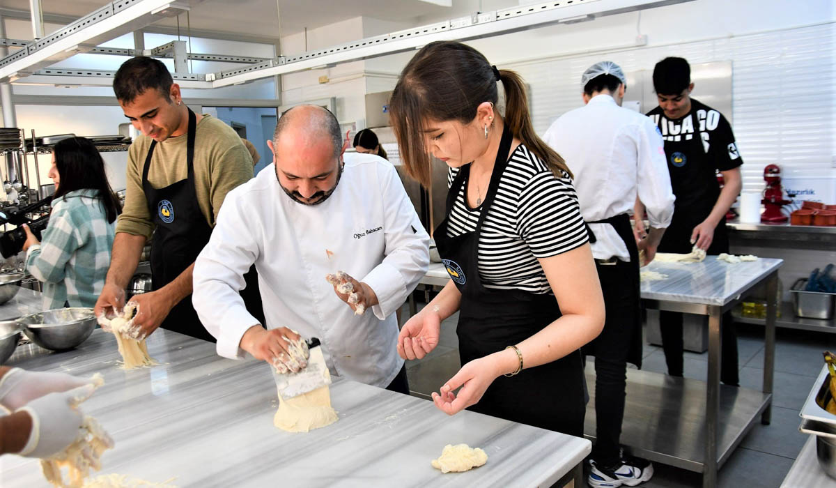 GastroDAÜ Organizes Baked Goods Workshop