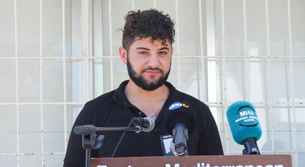 DAÜ, Ahmet Hocasını Uğurladı | Haberler | Doğu Akdeniz Üniversitesi Kıbrıs