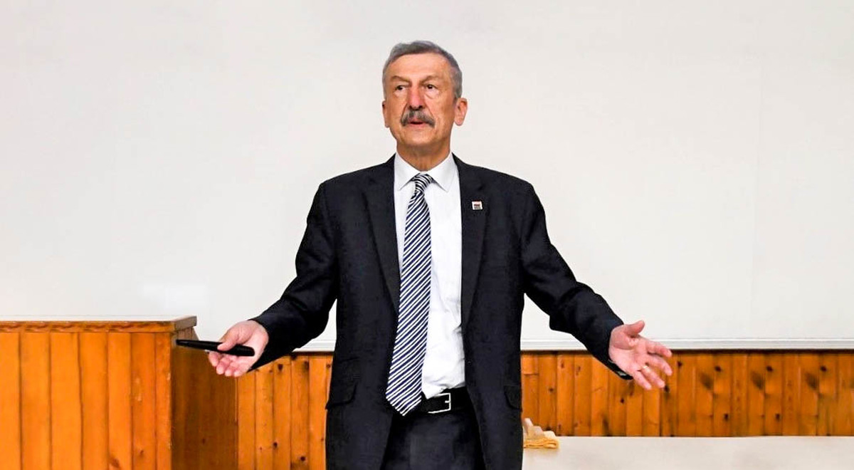 Award-Winning Analytical Chemistry Professor Prof. Dr. Mustafa Reşat ...