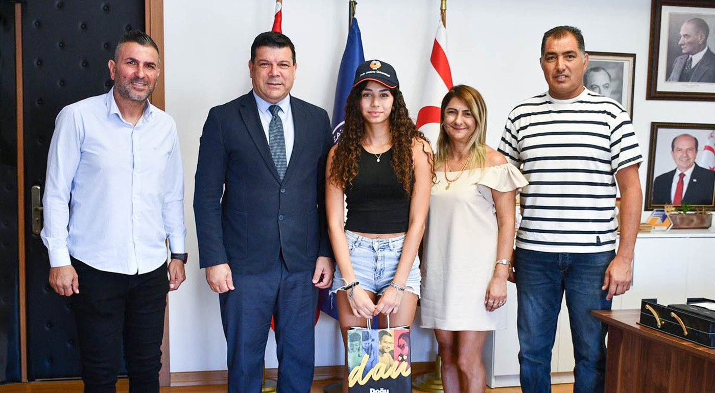 Record Holder Ada Kafa Visits EMU Rector Prof. Dr. Hasan Kılıç | News ...